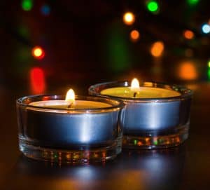 How Much Heat Can a Tea Light Produce? – flamestuff.com